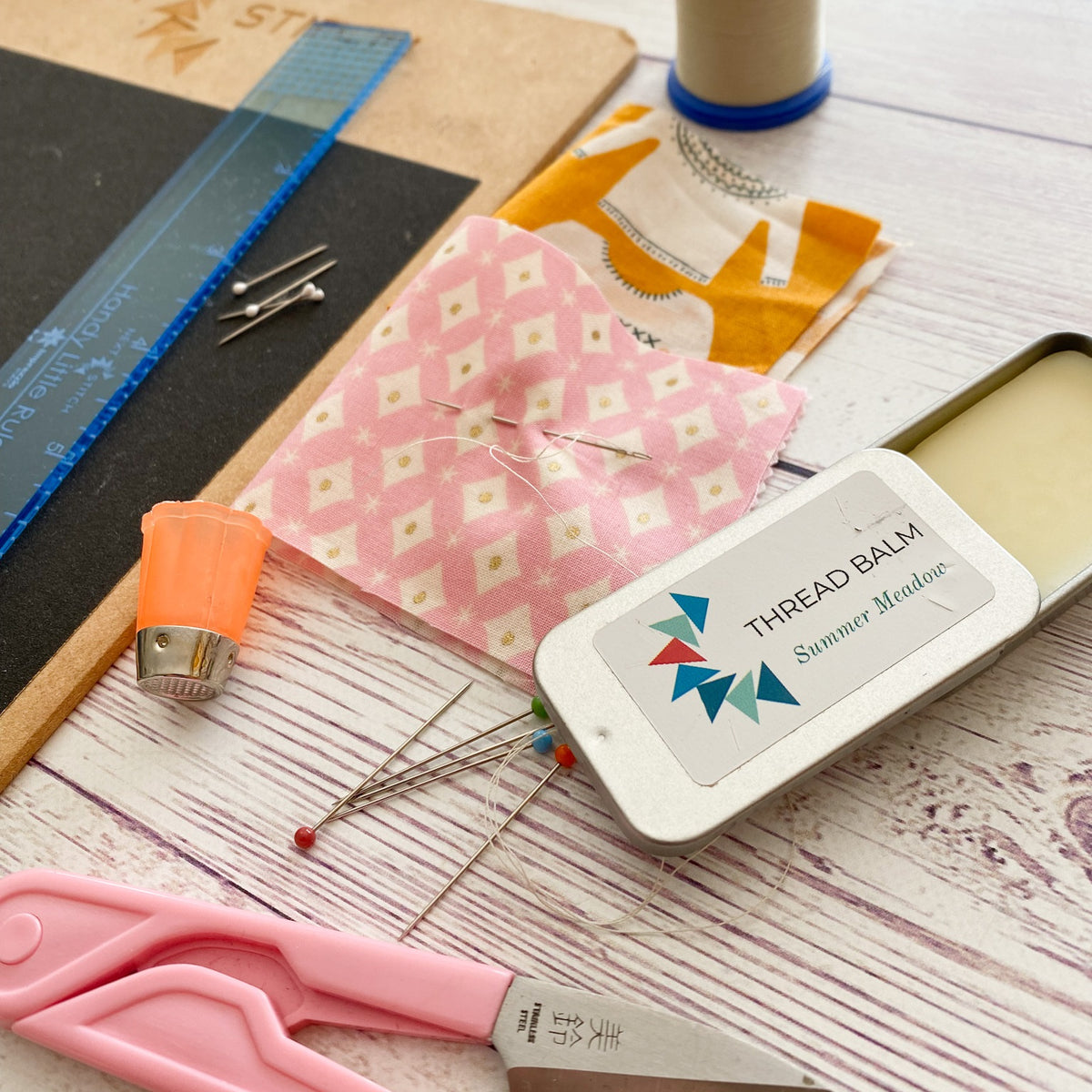 A round-up of my hand sewing essentials for a more satisfying stitchin ...